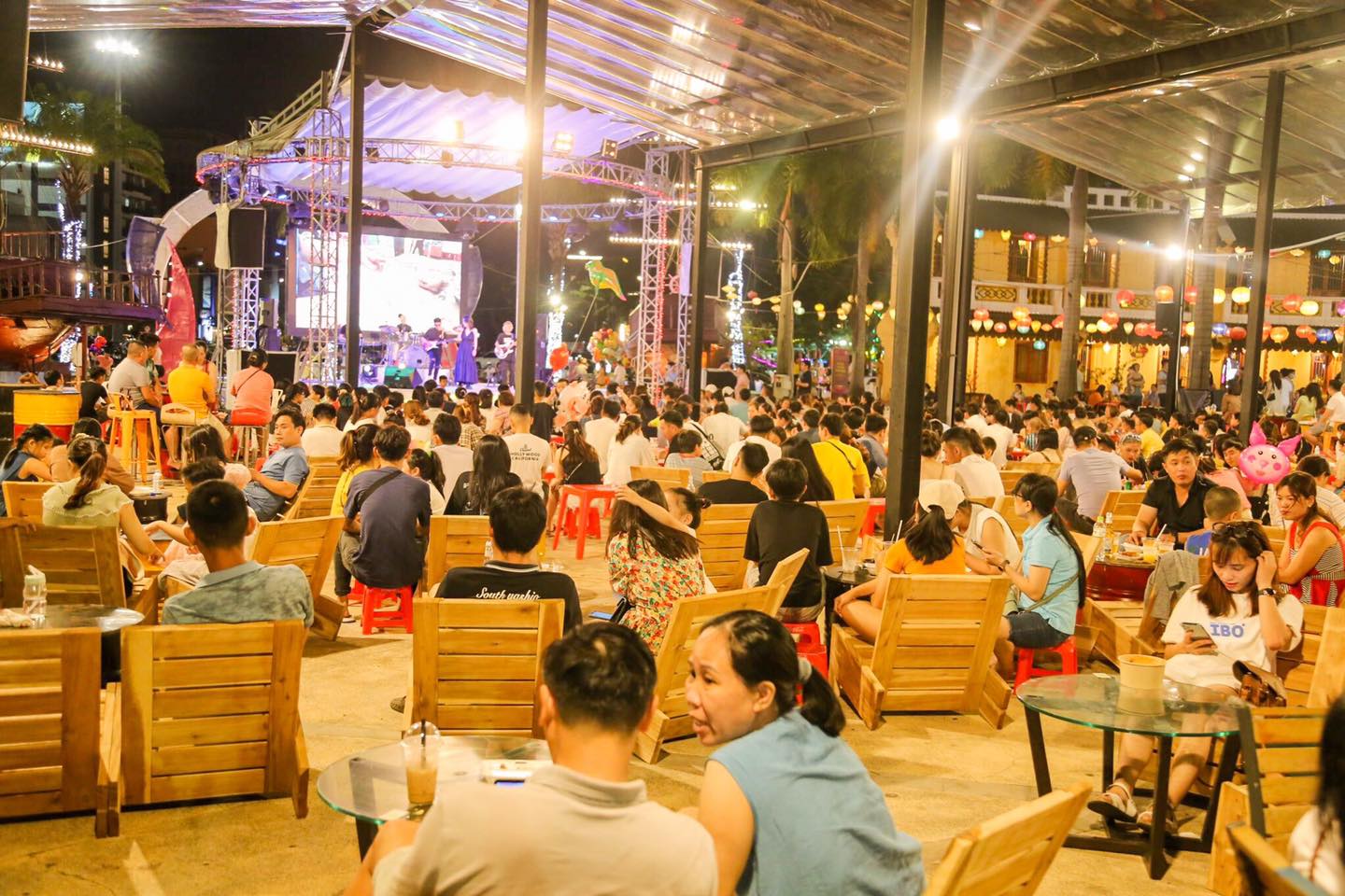Helio Center - Most Fantastic Nightlife Spot in Danang - Da Nang Leisure