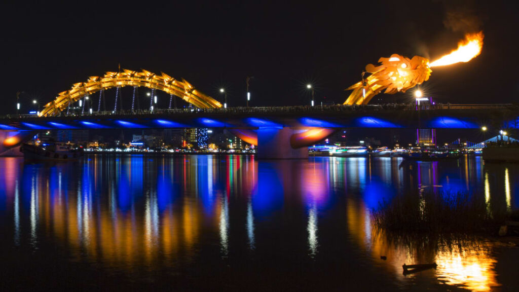 Da Nang City adds a day to Dragon Bridge’s famous fire show - Da Nang ...