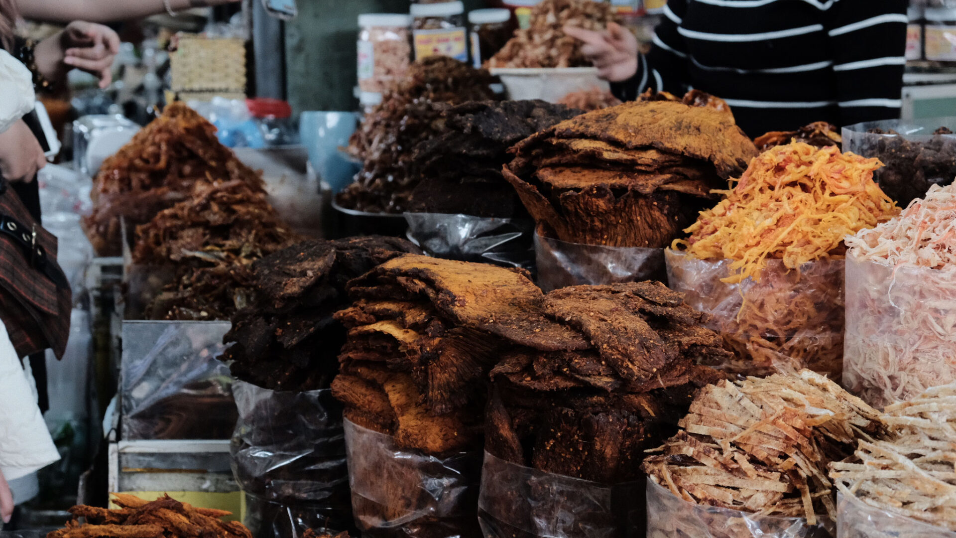 Cồn Market - The Biggest Market For Local People in Da Nang - Da Nang ...