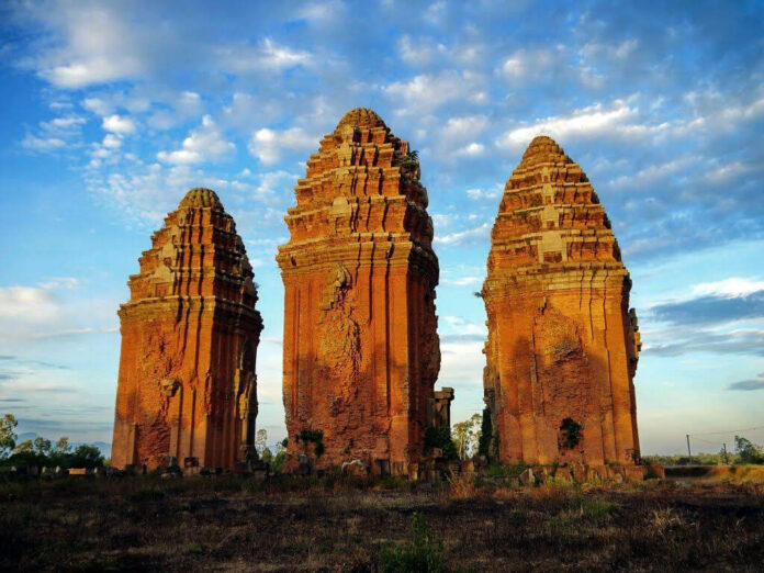 The Forgotten Kingdom in Vietnam - Champa and The Chams - Da Nang Leisure